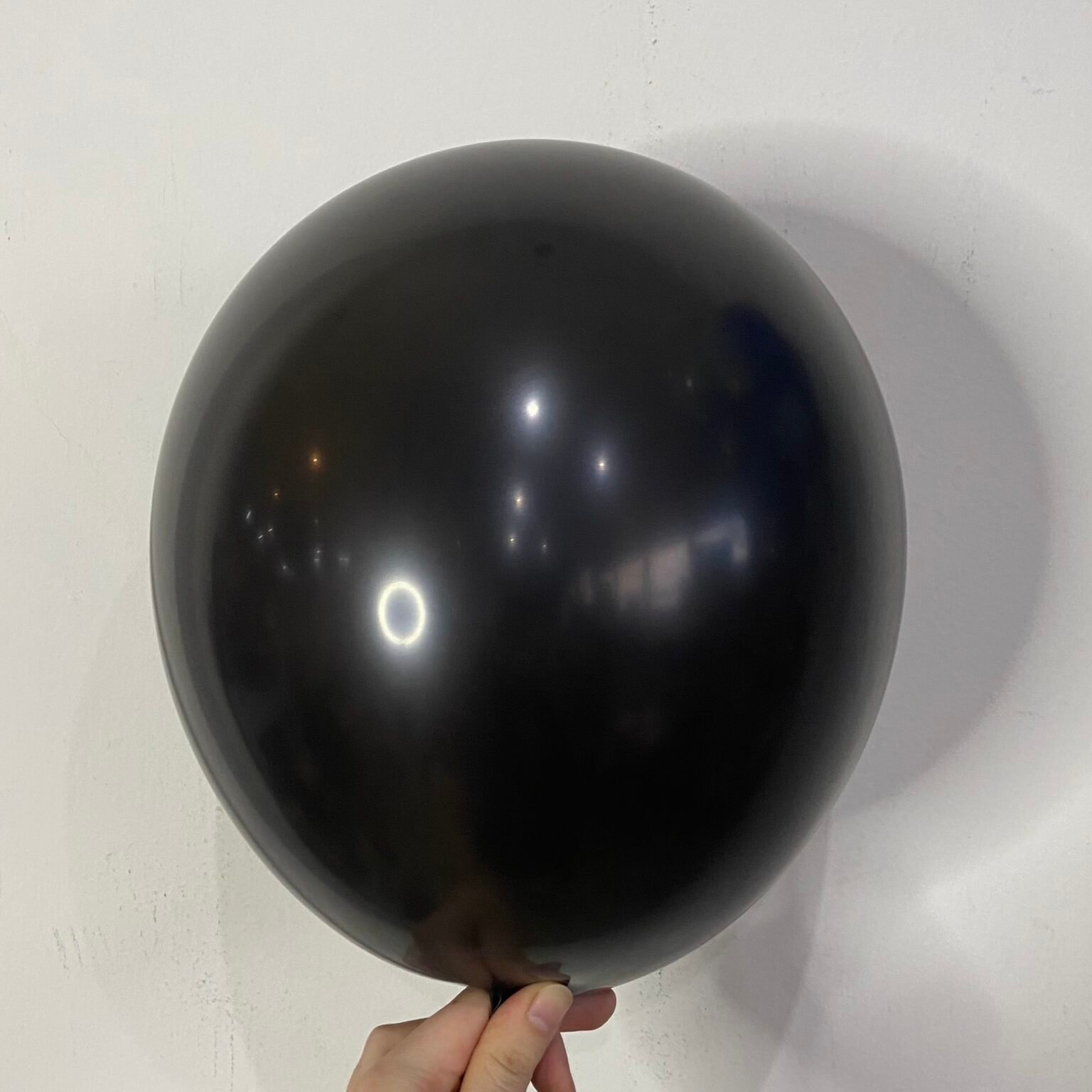 GLOBO TIP 12″ Standard negro (100 unidades) – Sr Globo